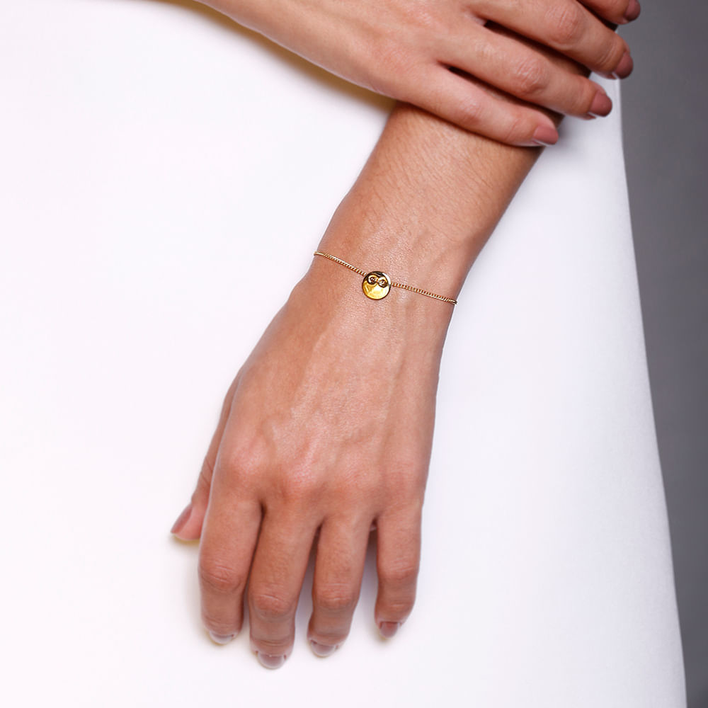 Pulseira fecho ajustável com pingente redondo rígido | Morana