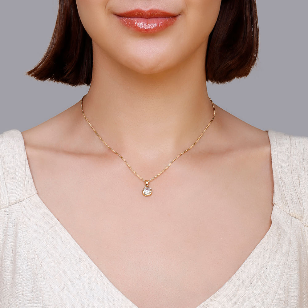 Colar com pingente trabalhado | Morana